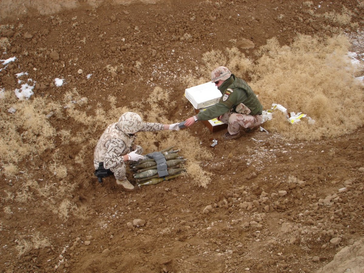 PRT's EOD team destroyed a large amount of ammunition | Lithuanian army