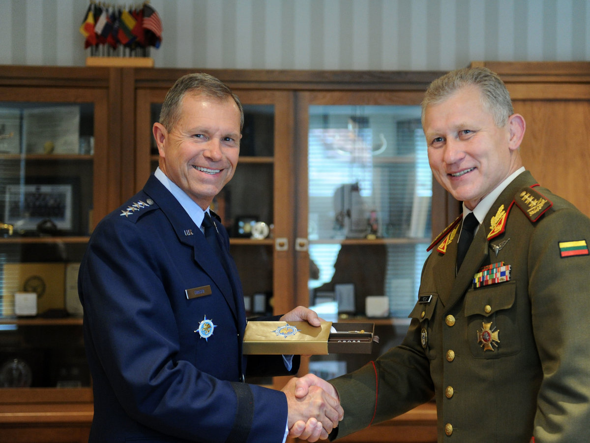 Chief of Defence met with Commander of the U.S. Transportation Command ...