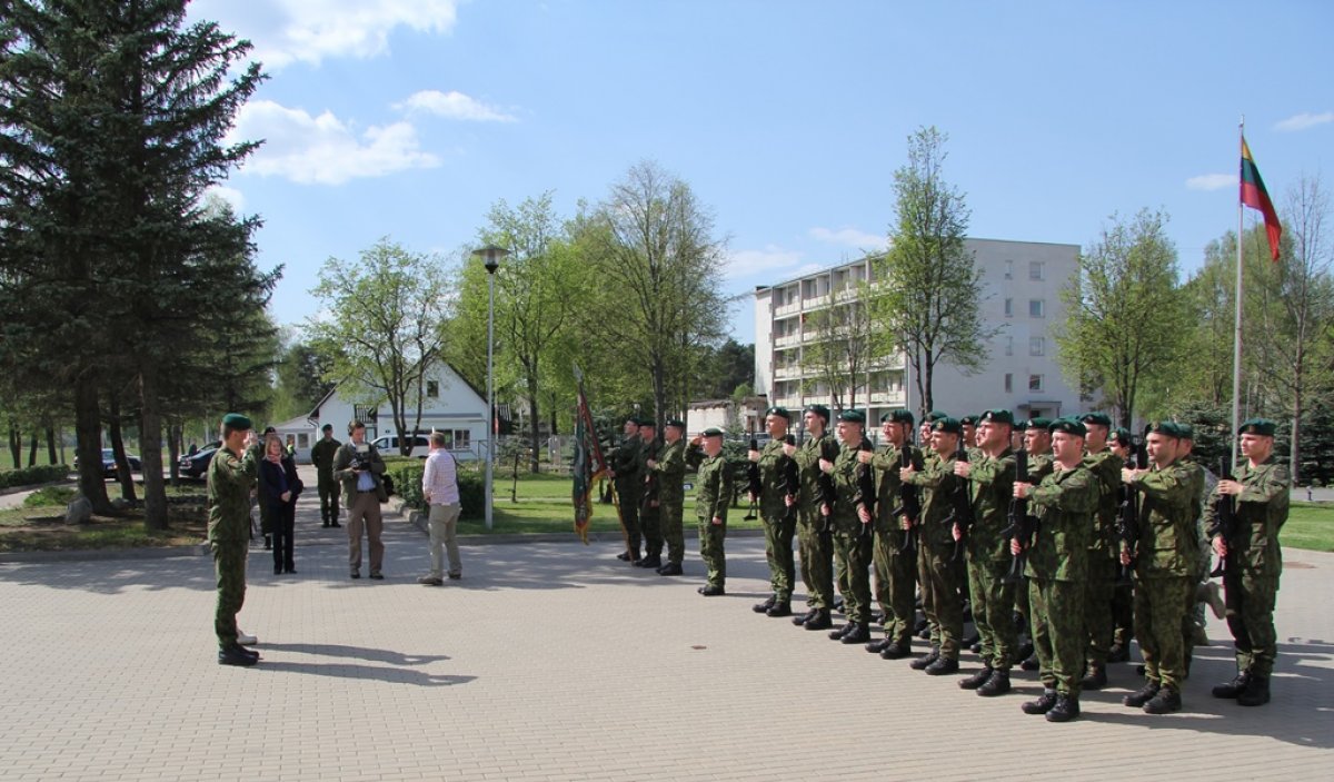 Commanding General of United States Army in Europe paid a work visit to ...