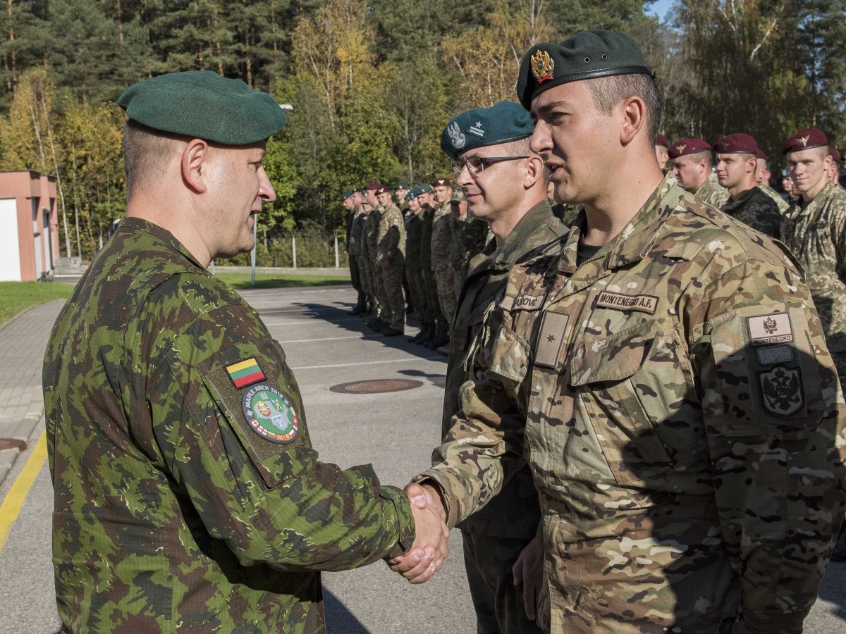 300 soldiers trained peacekeeping operations for two weeks at ...