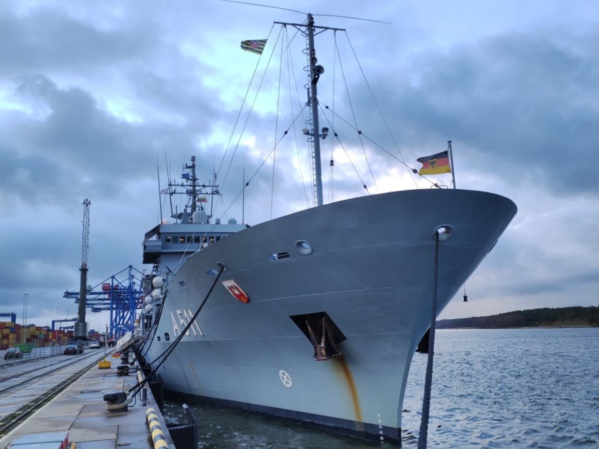 Standing NATO Mine Countermeasures Group 1 on a port visit to Klaipėda ...