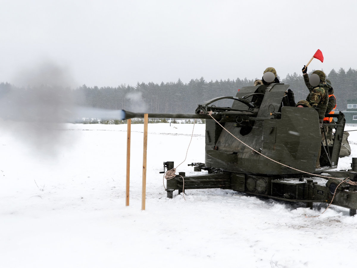 Lithuanian Armed Forces conducted training L70 antiaircraft gun and ...