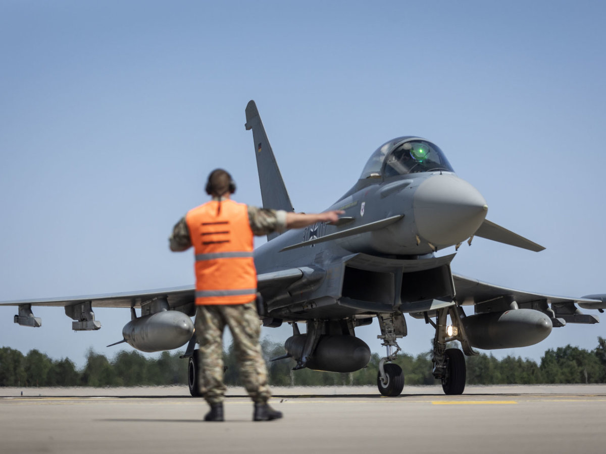 14 Allied aircraft land in Lithuania beginning the largest air ...